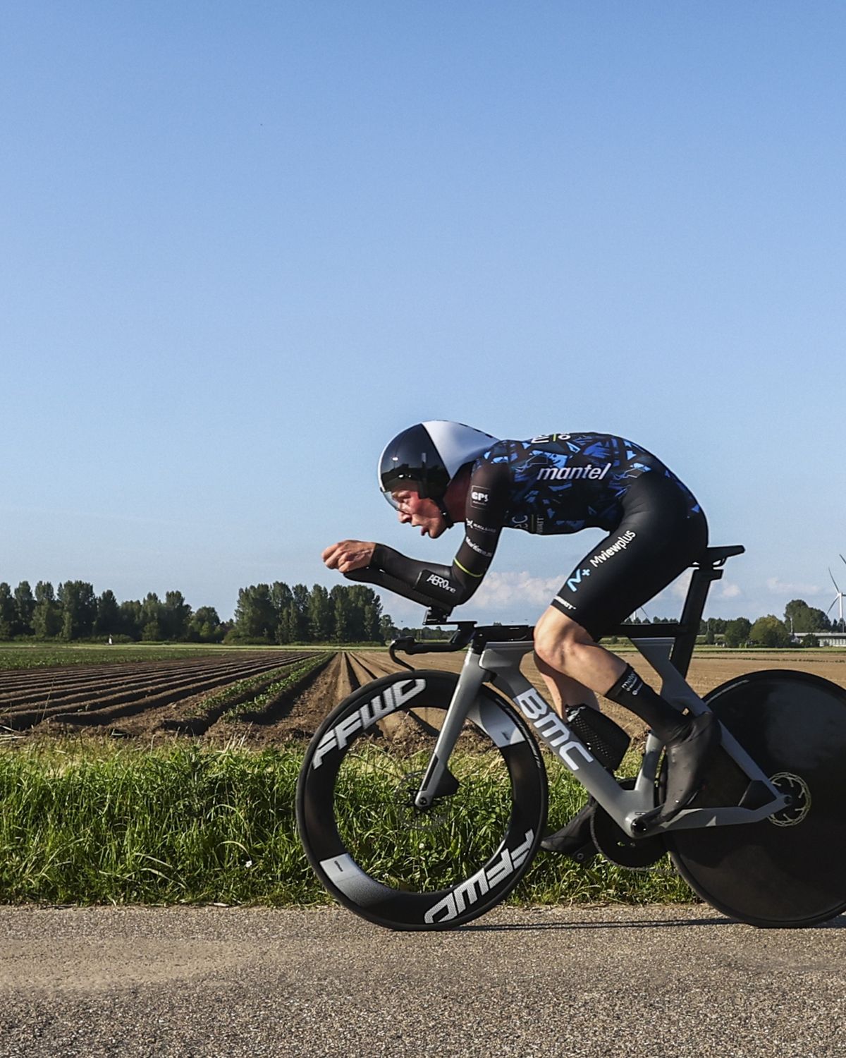 Axel van der Tuuk rijdt solo naar overwinning in Rondom de Bult van ...