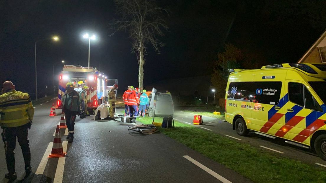 112 nieuws: Dodelijk ongeluk bij Denekamp | Auto botst in Slagharen ... 112 nieuws: Dodelijk ongeluk bij Denekamp | Auto botst in Slagharen ...