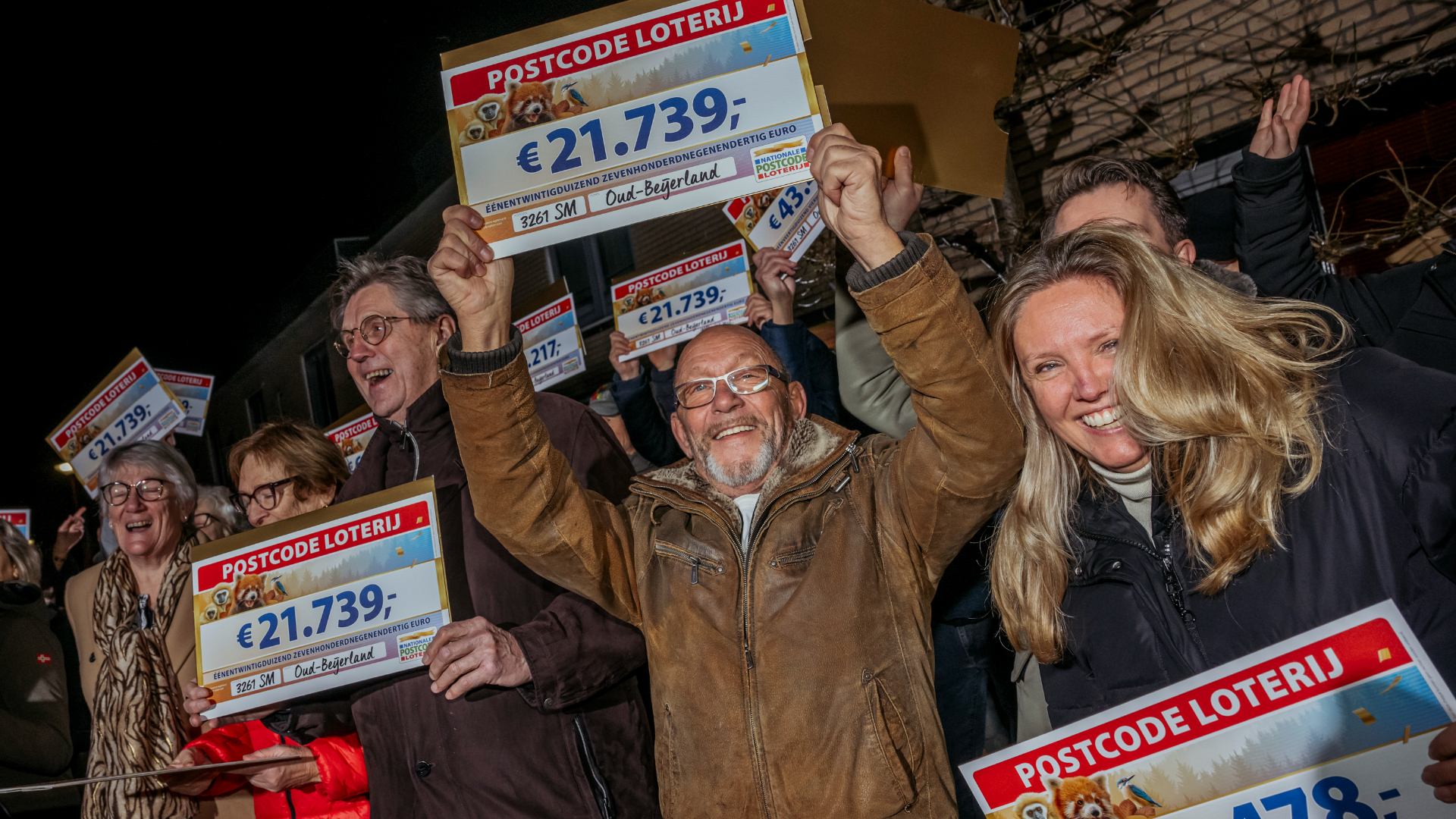 Straat wint Postcode Loterij en mag miljoen verdelen - Rijnmond