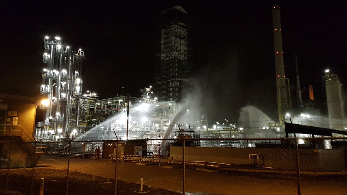 Shell Pernis weer bijna helemaal in bedrijf - Rijnmond