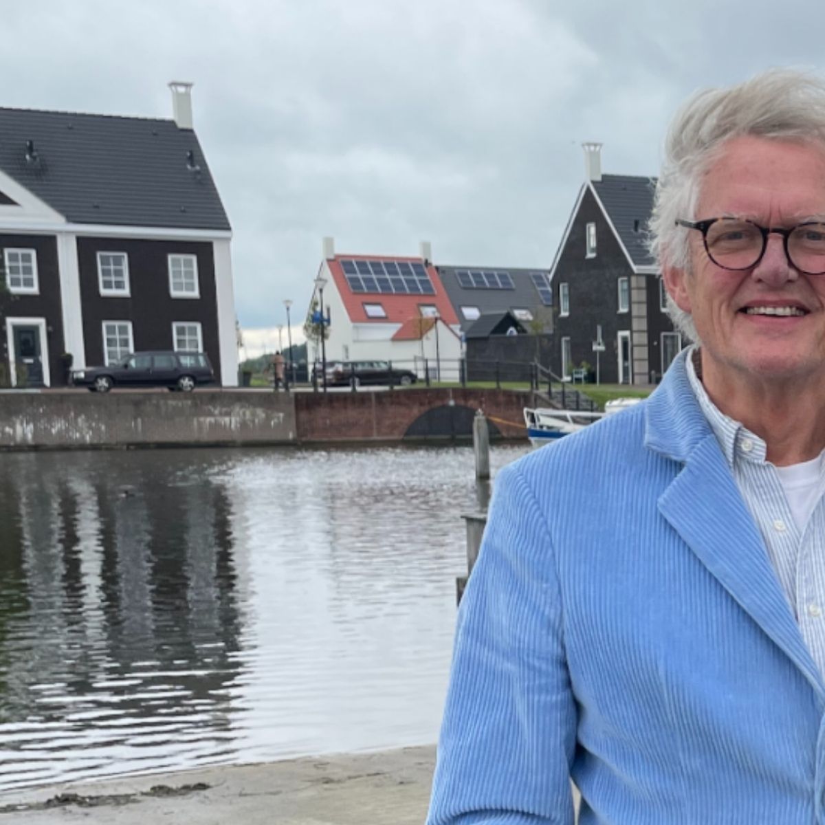 Grondlegger van Blauwestad Jan Timmer (79) overleden - RTV Noord