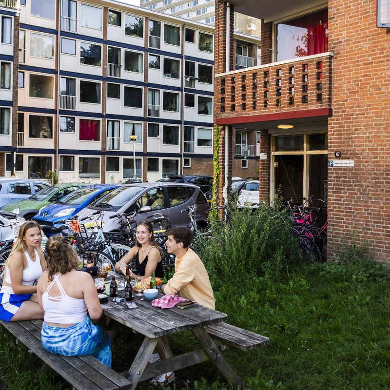 Studenten in de stress als ze uit hun kamer op de campus moeten - RTV ...