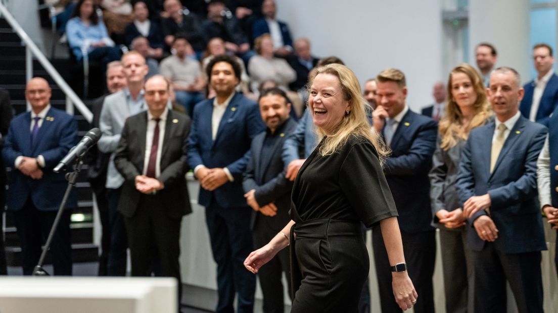 Nieuwe gemeenteraad gaat aan de slag: dit zijn de vertrekkers en ...