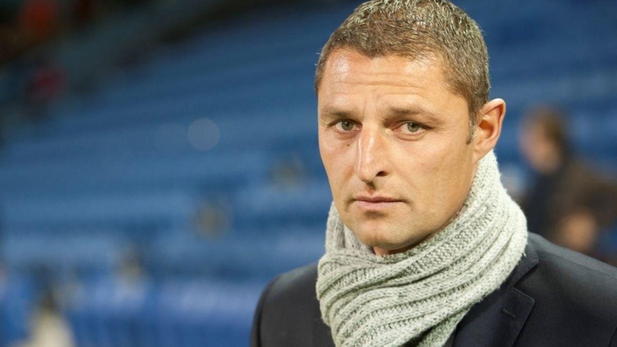 Michel Vonk trainer van Telstar - Rijnmond