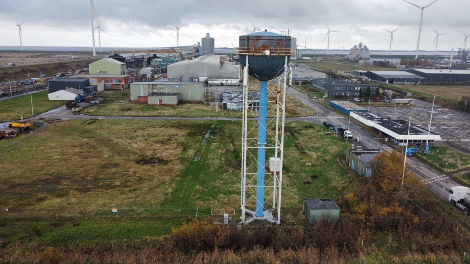 Aluminiumfabriek Aldel in Delfzijl al voor een groot deel gesloopt ...