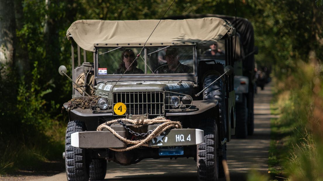 Oude legerwagens rijden zondag door Fryslân: kijk hier voor de route en ...