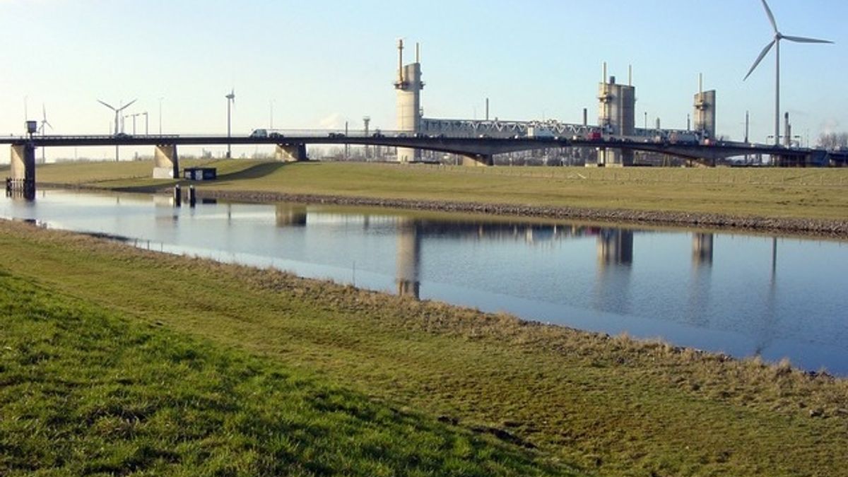 Weer files door werkzaamheden Hartelbrug - Rijnmond