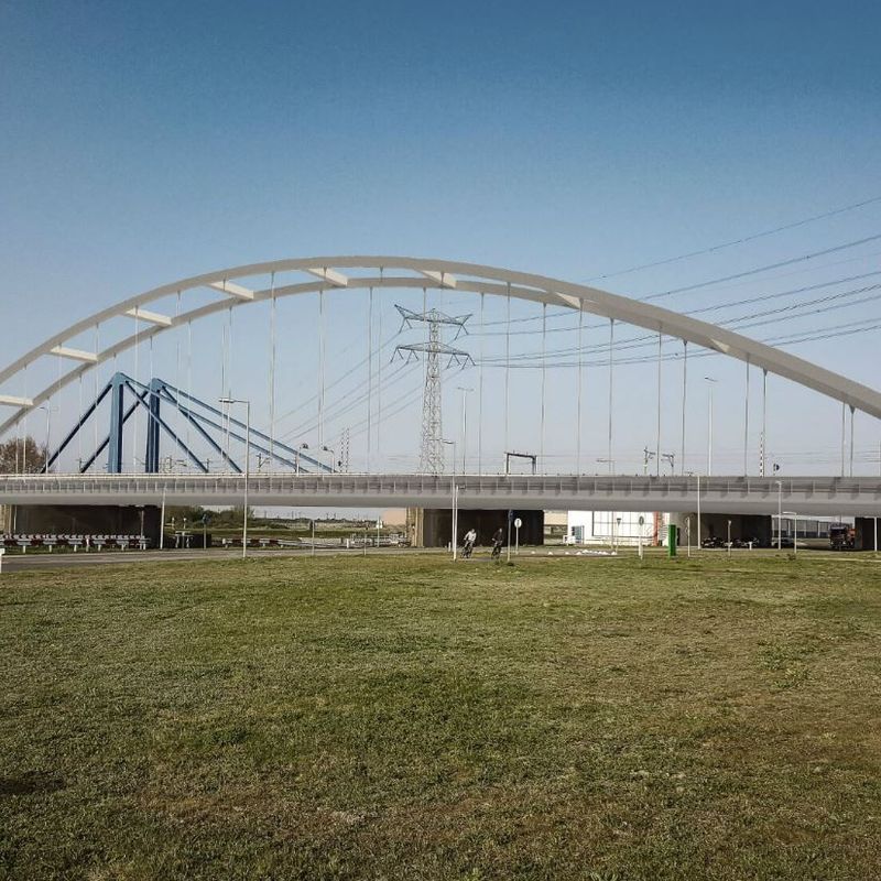 Werkzaamheden voor tijdelijke Suurhoffbrug (A15) van start - Rijnmond