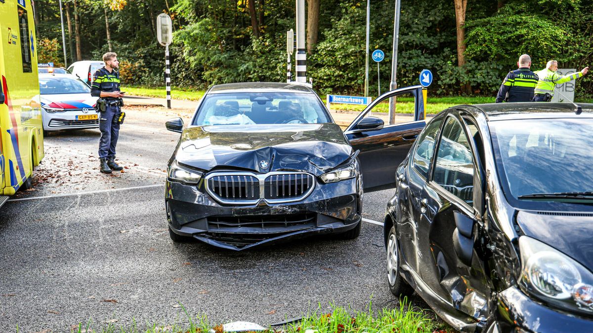 Gewonde bij botsing in Emmen - RTV Drenthe