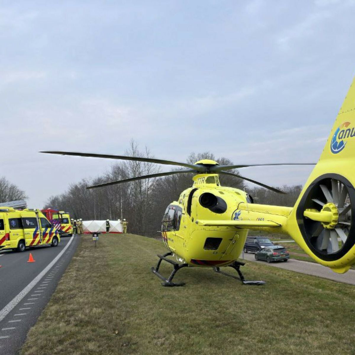 N34 weer open bij Zuidlaren na zwaar ongeluk - RTV Drenthe