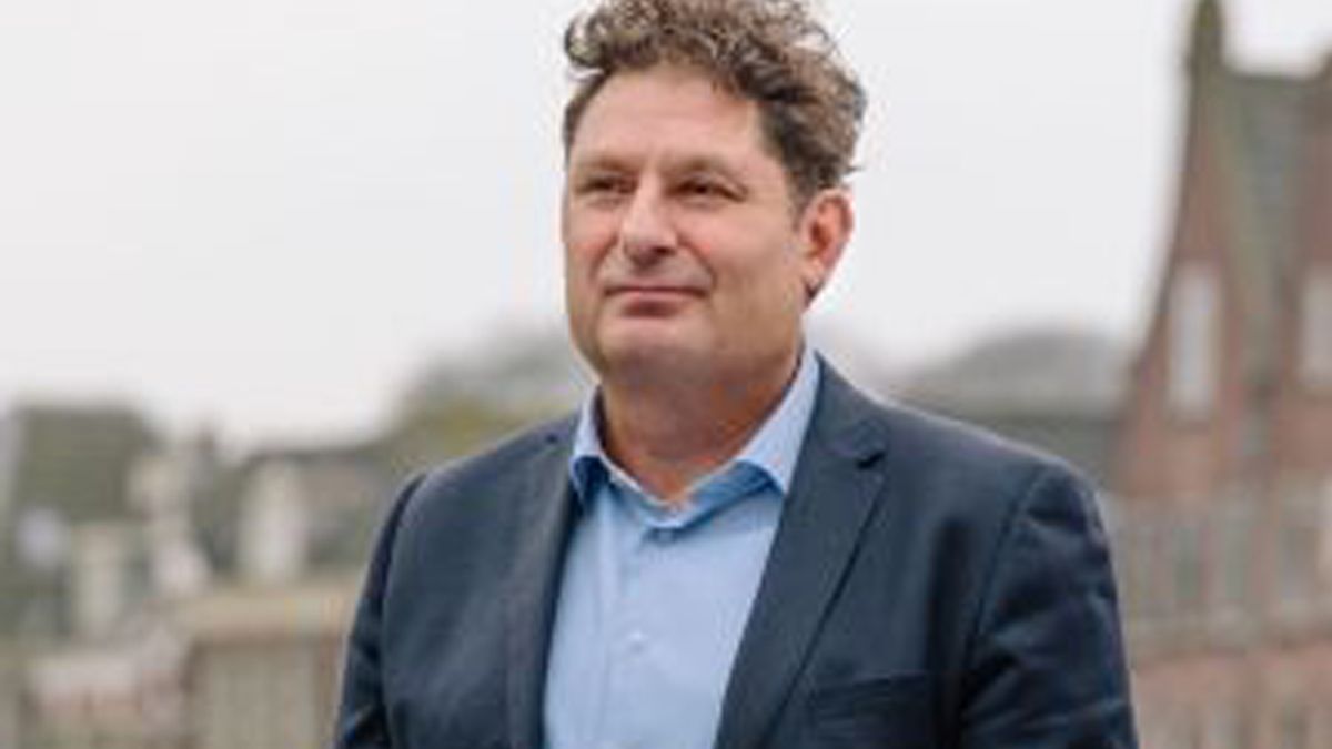 Wethouder Wisseborn (VVD) uit Stichtse Vecht langere tijd afwezig door ...