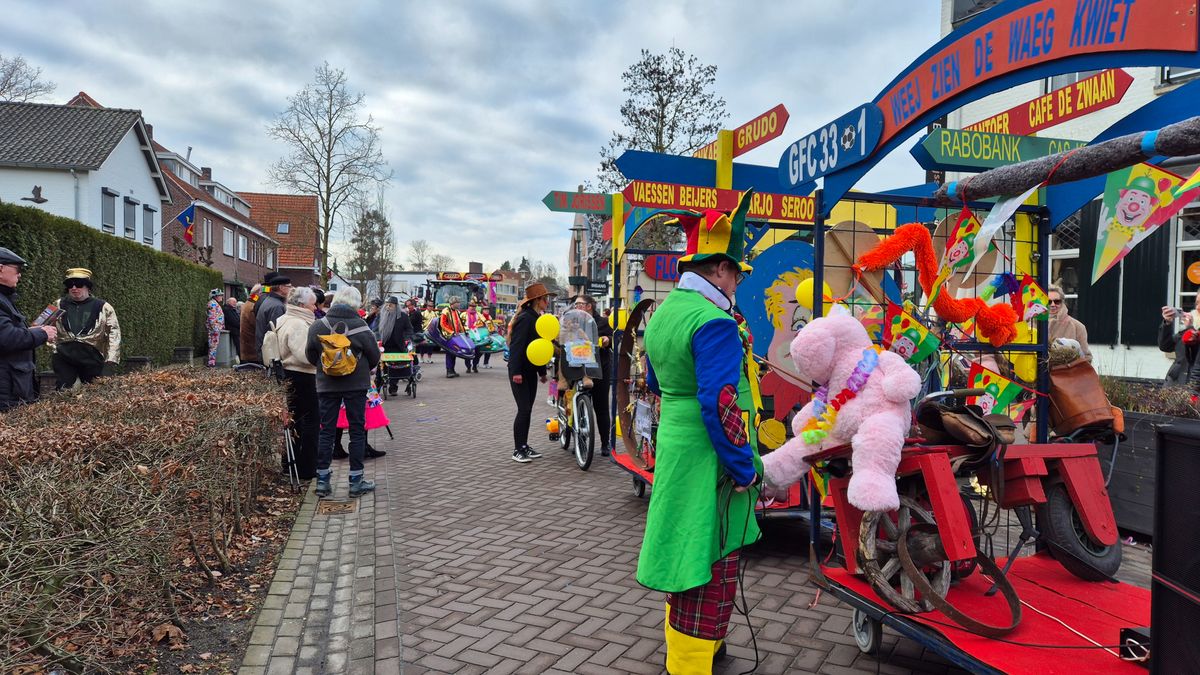 Gekke Maondaag in Grubbenvorst: 'De hele vastelaovend in één dag' - L1 ...