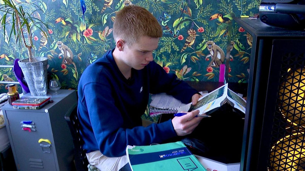 Levi start vandaag met zijn examens: 'Natuurlijk ben ik nerveus, maar ...