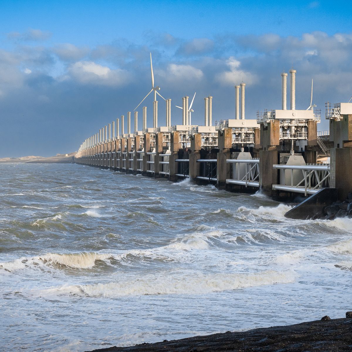 Het staat zwart op wit, dit is de impact van de stijgende zeespiegel op onze provincie - Omroep ...