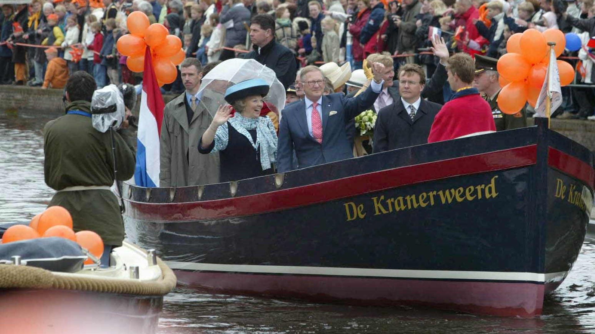 Na meer dan twintig jaar viert de koninklijke familie weer feest in ...