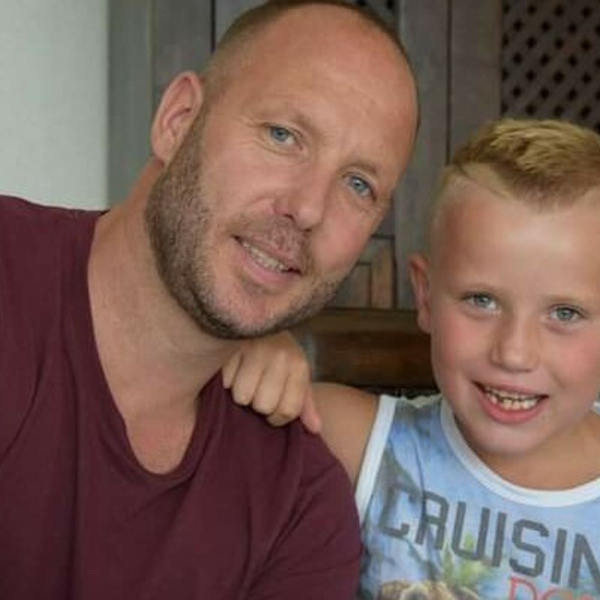 "Zing toch eens een liedje": Klaas Henstra (14) gaat 'opa Rommy ...