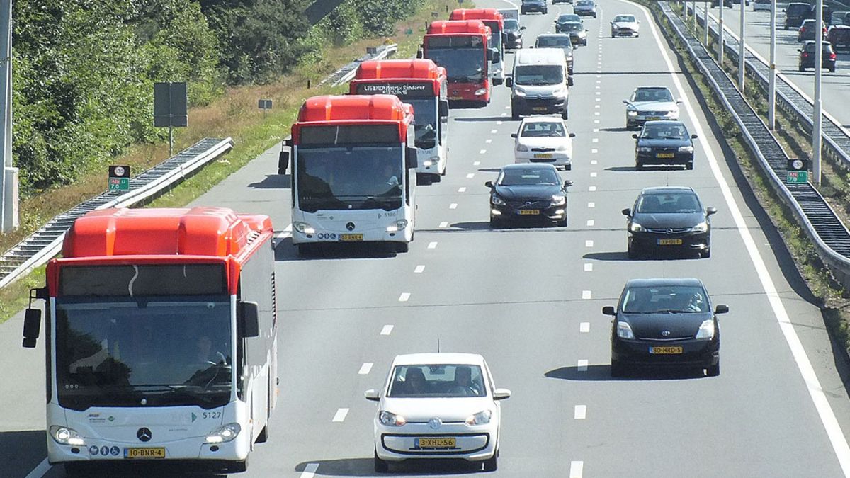 Streekvervoerder EBS houdt rekening met uitval van bussen door ...