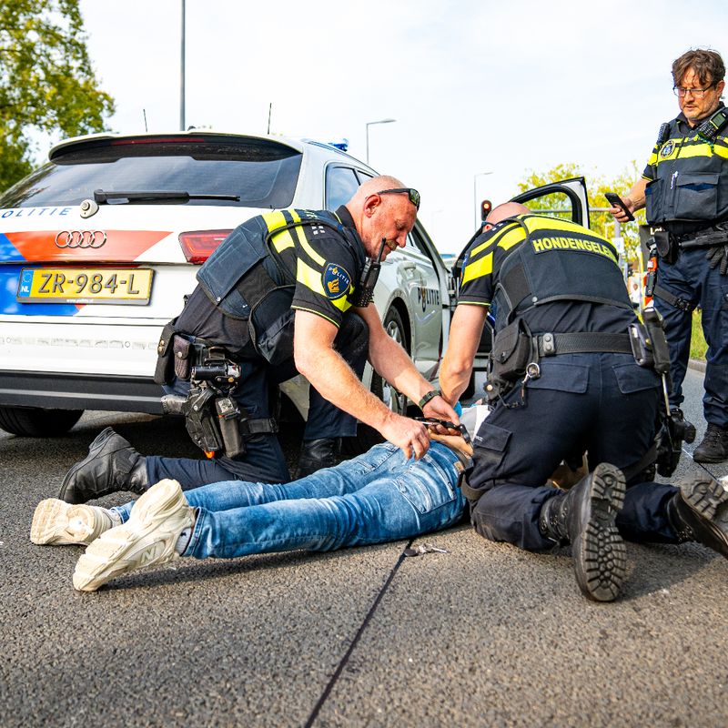 Politie arresteert drie verdachten schietpartij Vlissingen in Rotterdam | Drugsdealer en klant ...