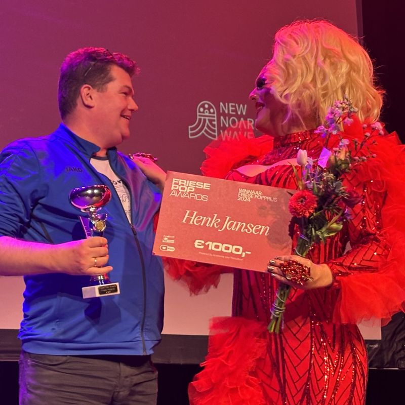 Radio-dj Henk Jansen wint Friese Popprijs, Joost populair bij publiek ...