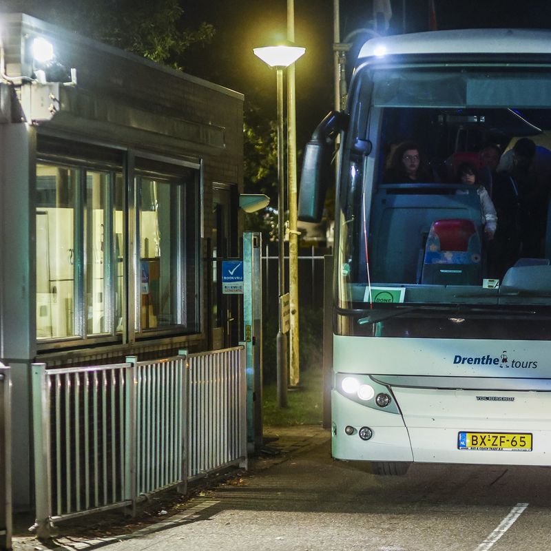 Den Haag regelt spoedopvang om 'zeer acute situatie' Ter Apel - RTV Drenthe