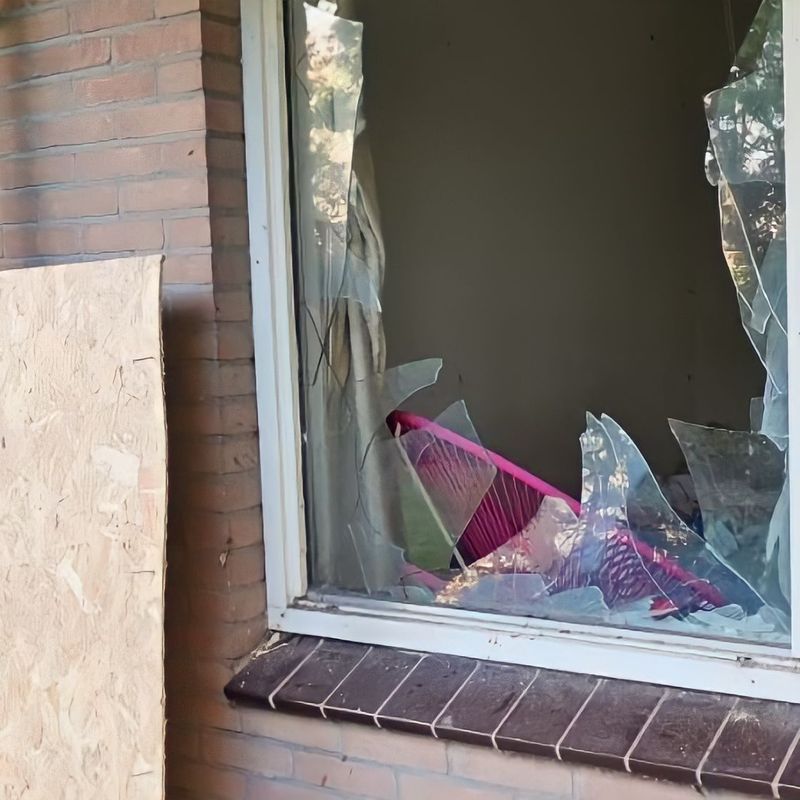 OM wil verdachte aanslag vuurwerkbom jaren vastzetten: "Hand eraf ...
