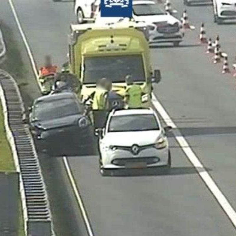 File op A2 vanwege ongeval bij Roosteren voorbij - L1 Nieuws
