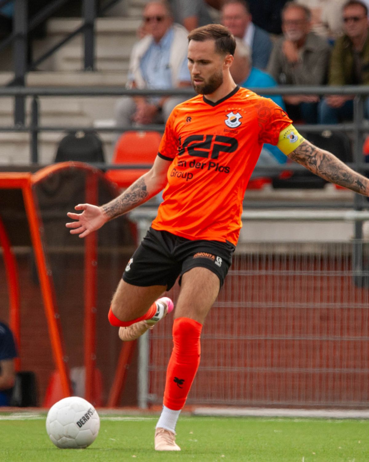 Uitslagen amateurvoetbal | FC Rijnvogels geeft ruime voorsprong weg ...