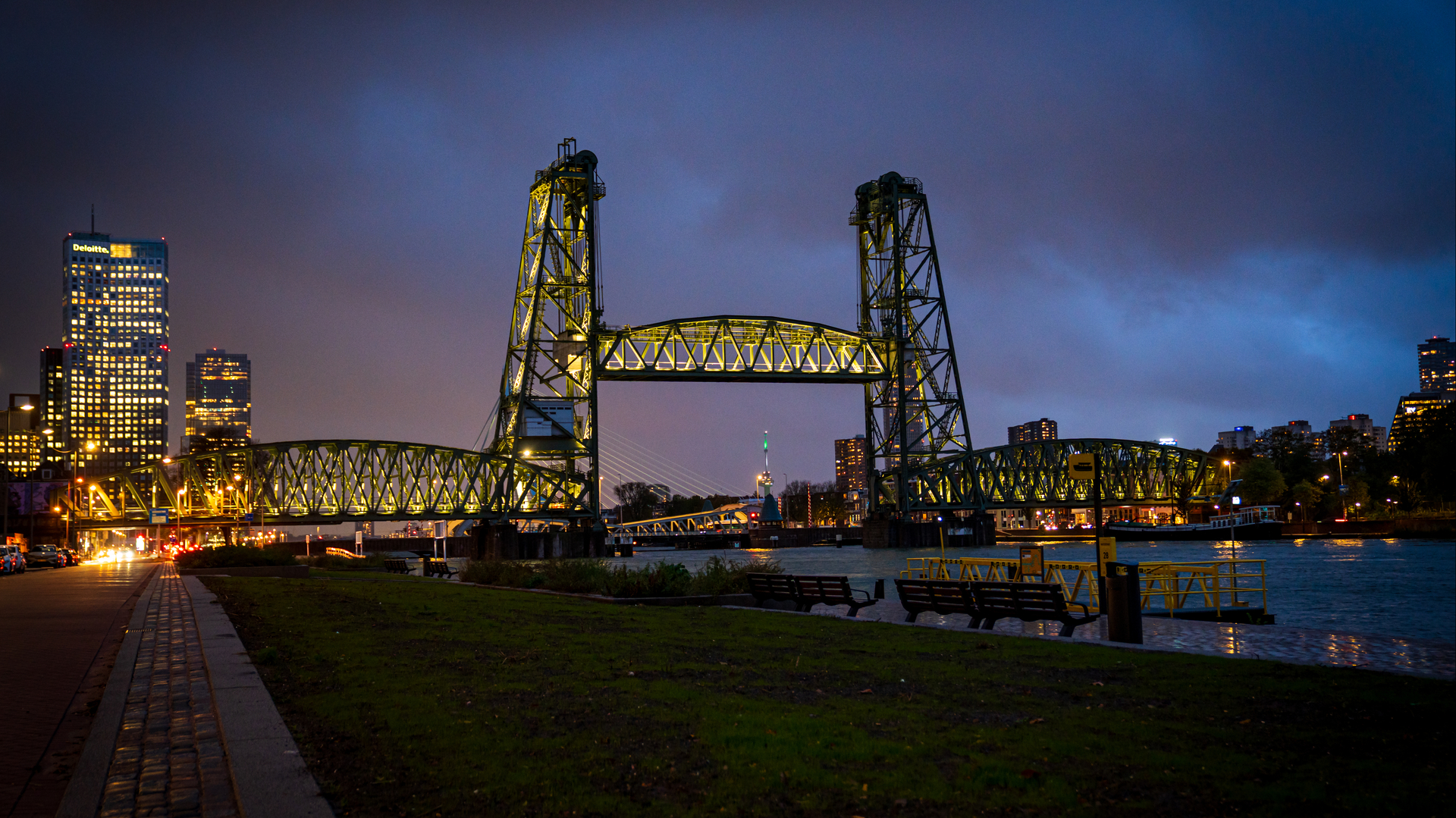 Jesse R. doodde zijn moeder in een psychose: 'Het is vreselijk wat ik ...