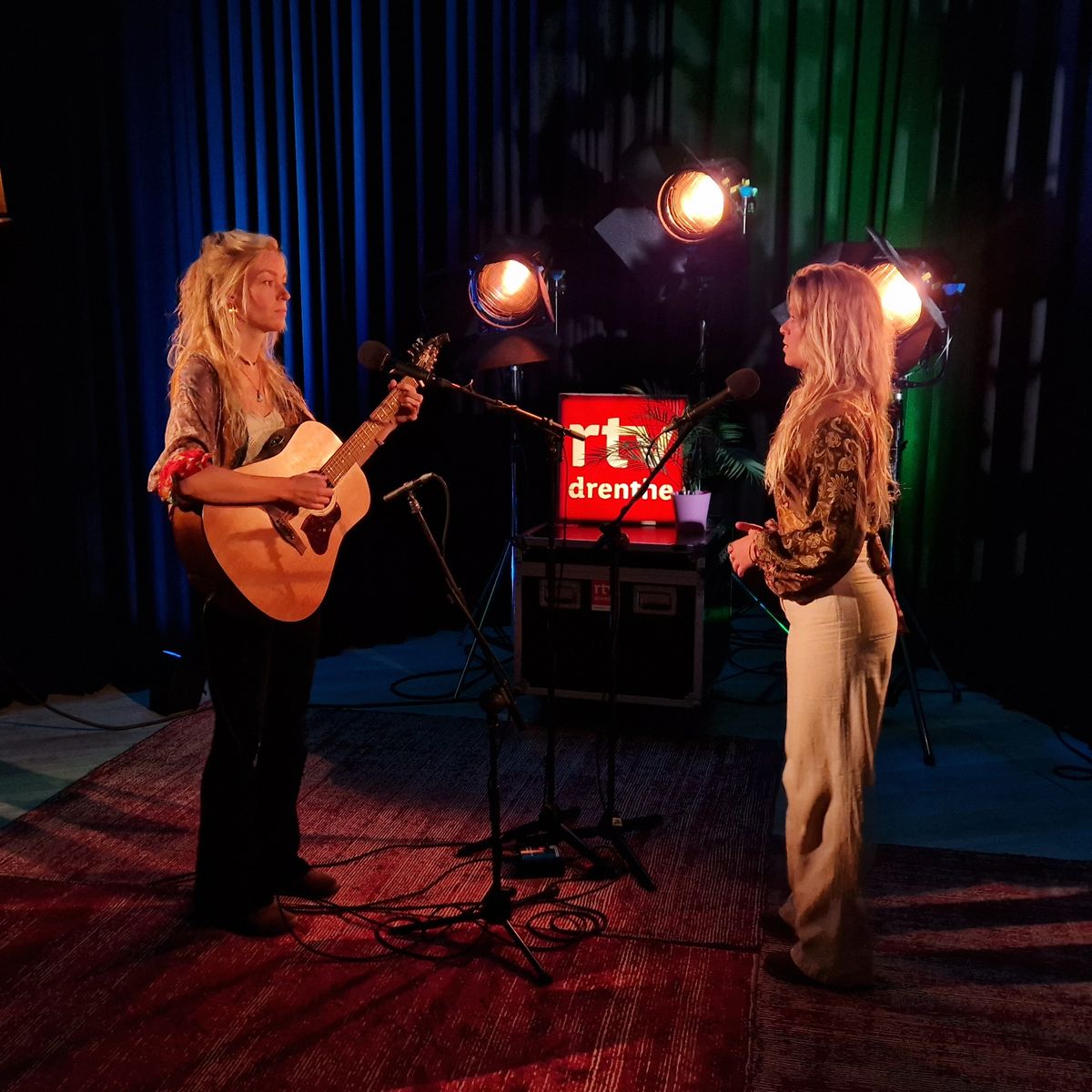 May & June gaan voortaan door het leven als Anouk & Yora - RTV Drenthe