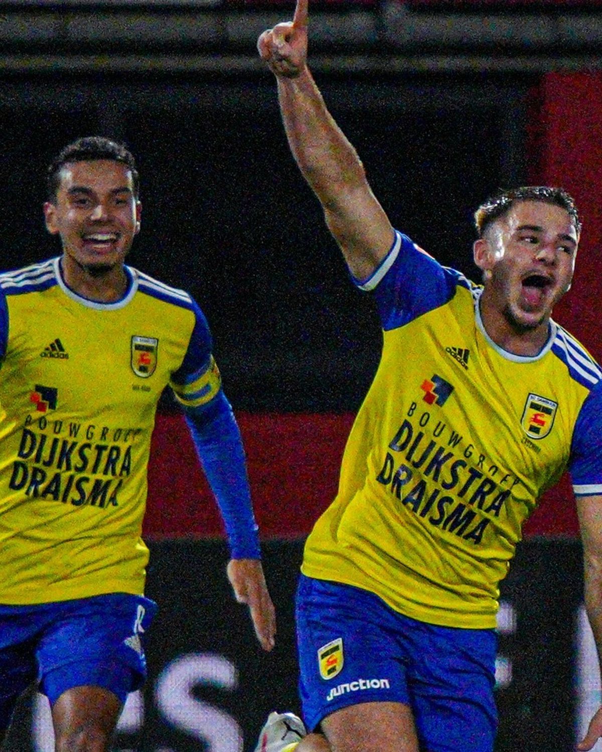 Cambuur pakt derde overwinning op rij met monsterscore tegen TOP Oss - Omrop Fryslân