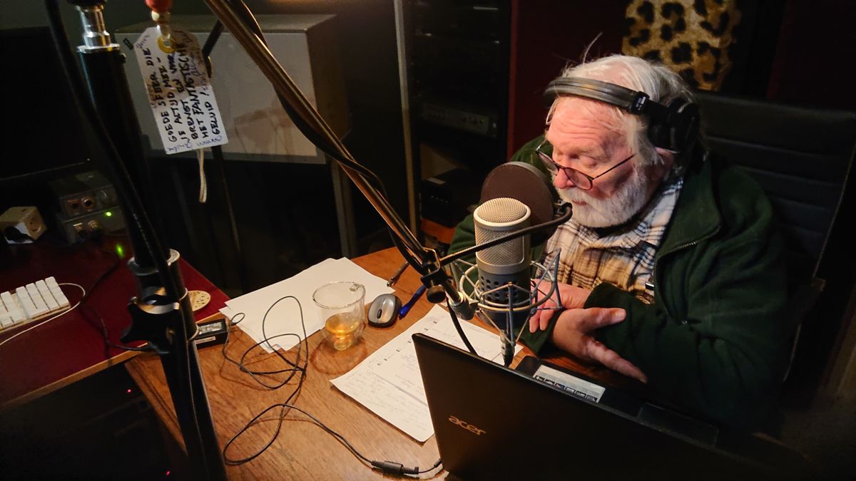 Twij Deuntjes: de keus is aan Theun met een H Supheert - RTV Noord