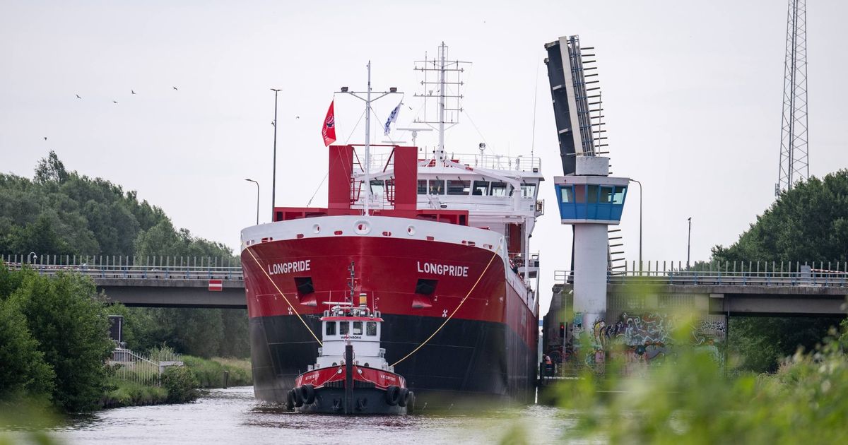 112-nieuws: Passage schip zorgt voor file op de ring • Autobrand in ...
