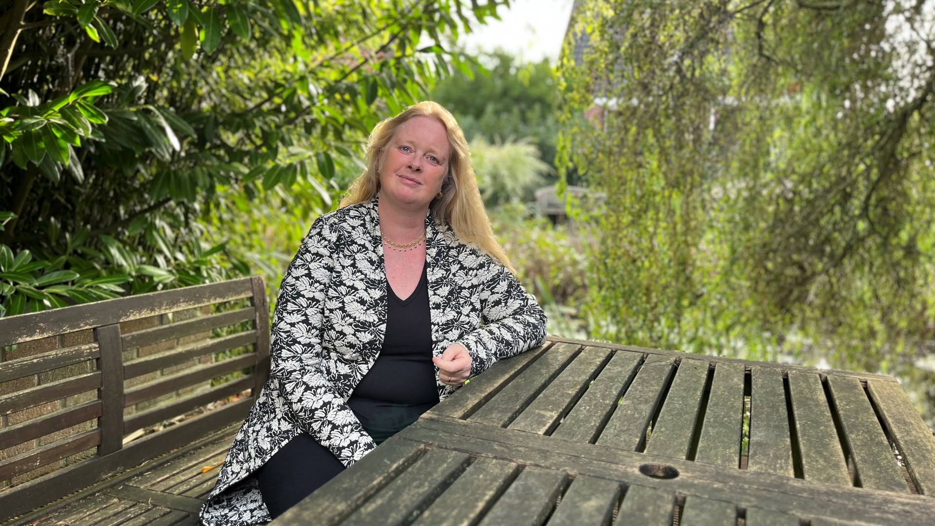 Janny van der Molen wilde dat het leven van Anne Franks vriendin niet ...