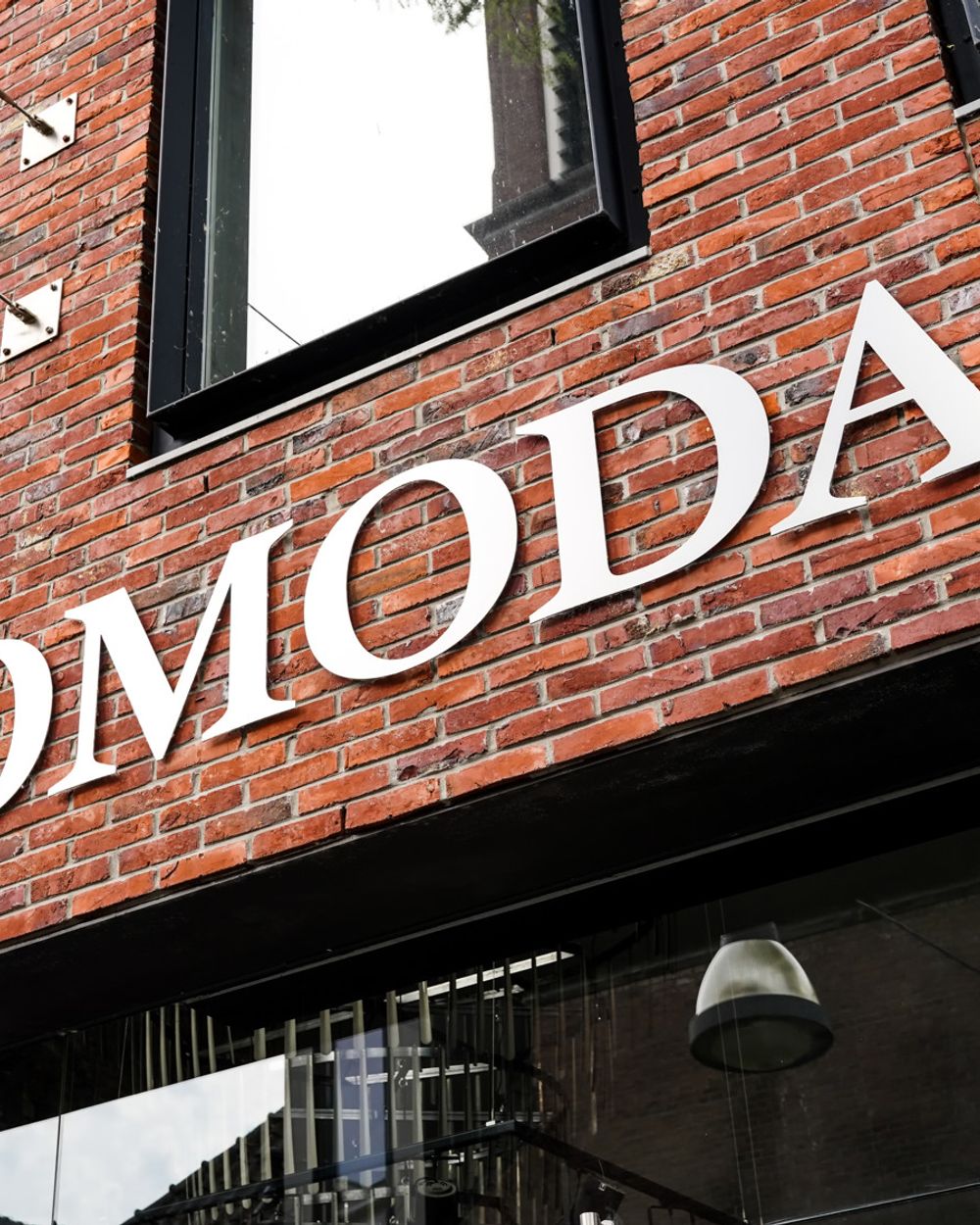 Omoda uit Zierikzee neemt onlinewinkel Wehkamp over - Omroep Zeeland