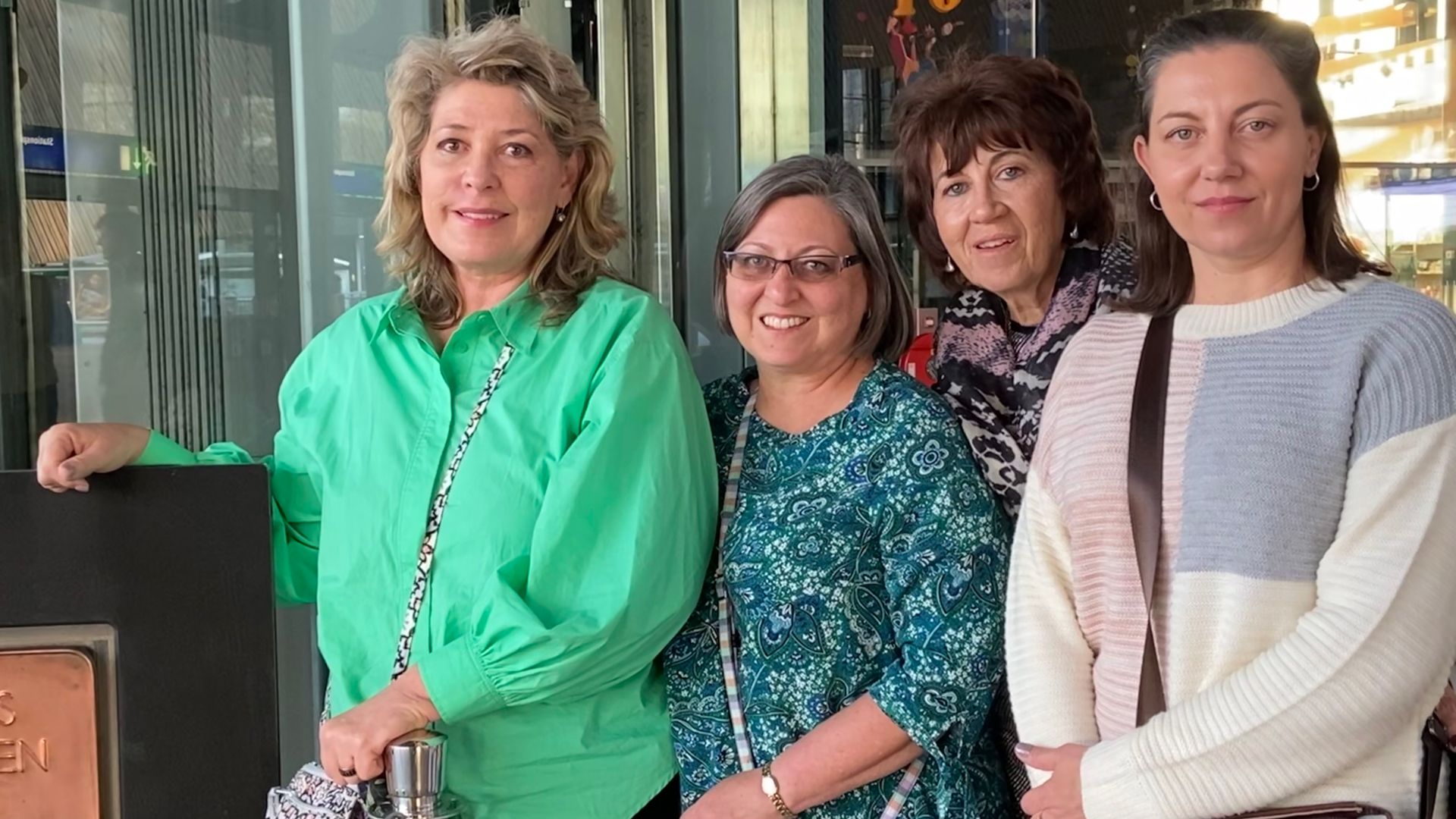 Madeleine, Anita, Monja en Bernadette kwamen uit de VS en Zuid-Afrika ...