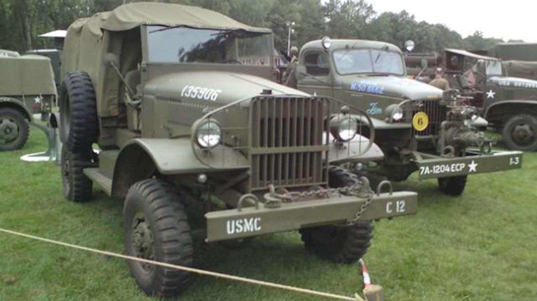 Keep Them Rolling - Oost