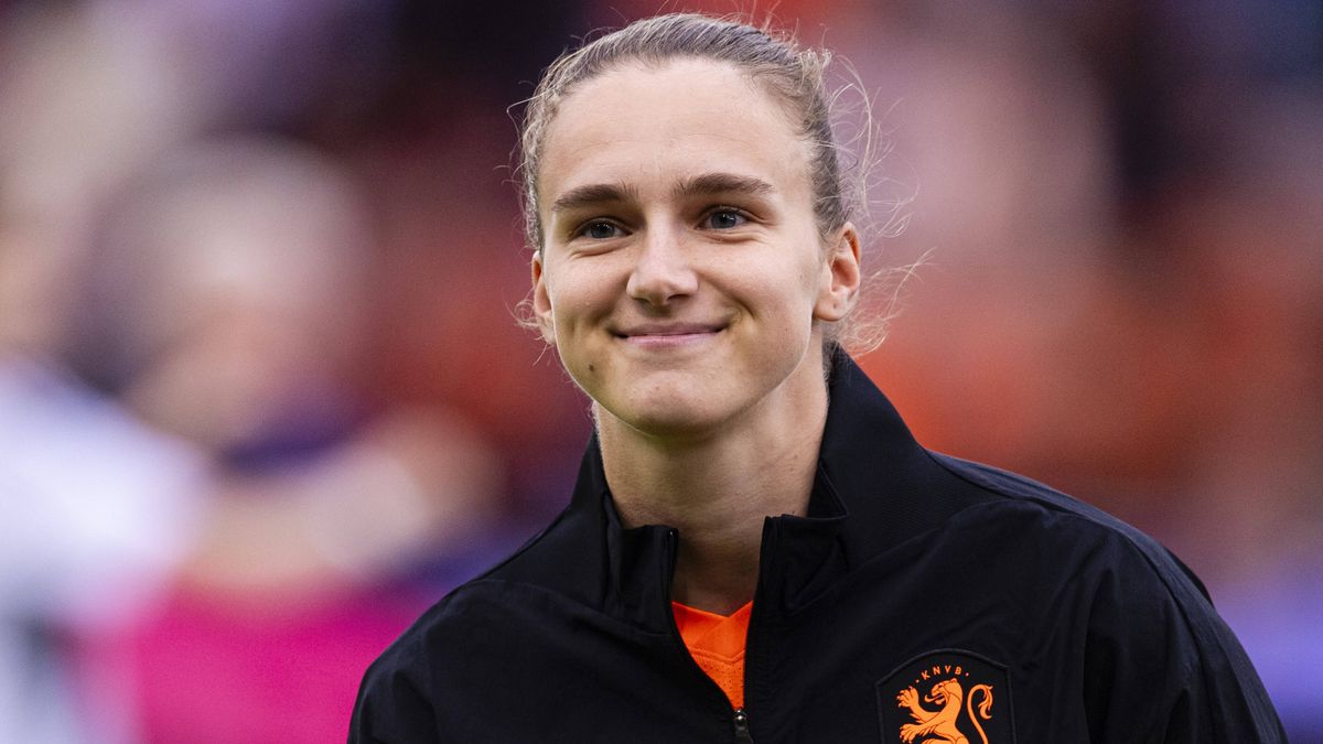 Vivianne Miedema na dertien maanden terug in selectie Oranje - RTV Drenthe