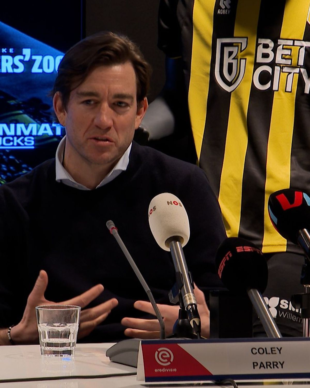 Coley Parry: 'Ik ben betrouwbaar, mijn geld zit in Vitesse' - Omroep ...