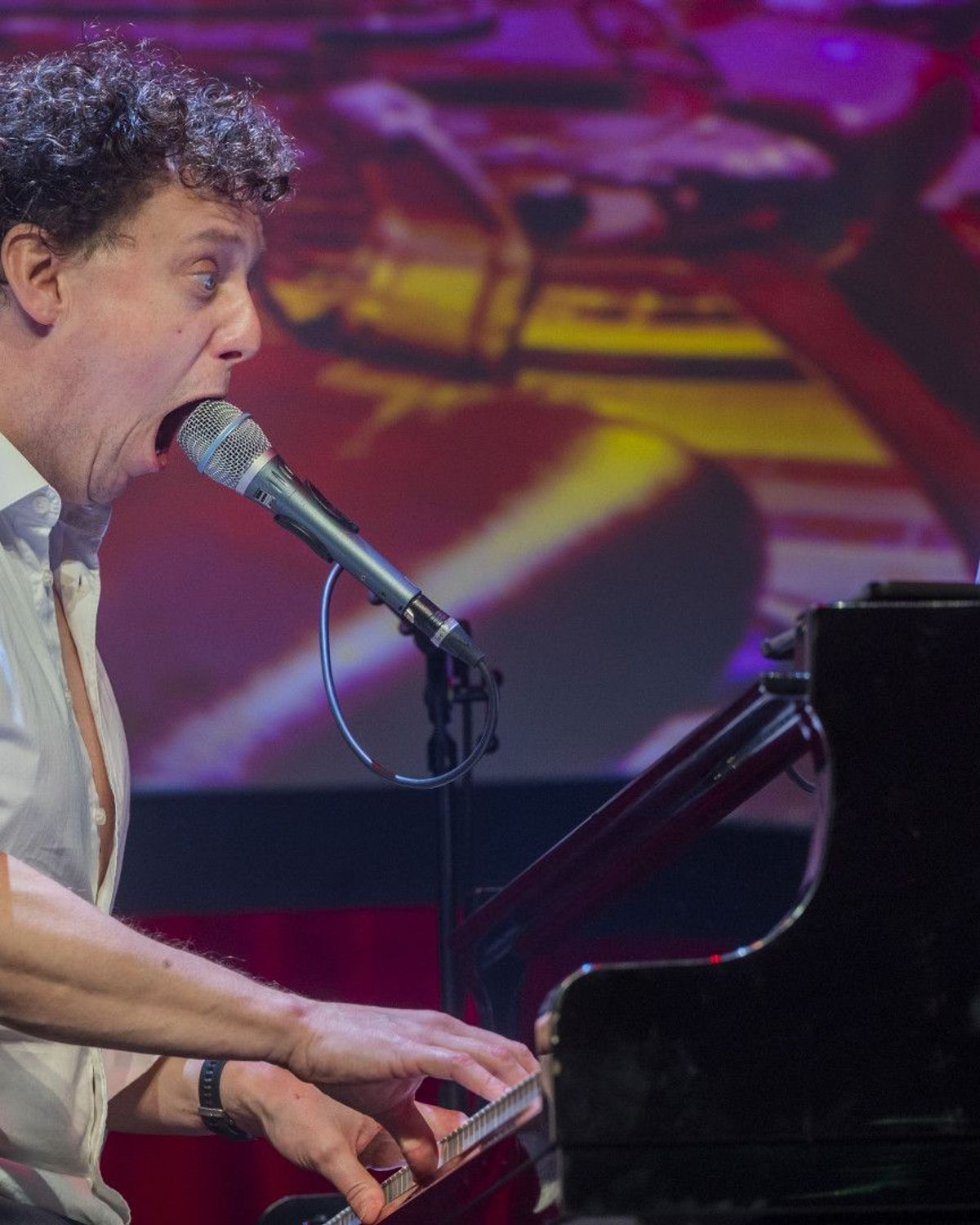 Jochem Myjer komt met nieuwe theatershow - Omroep West