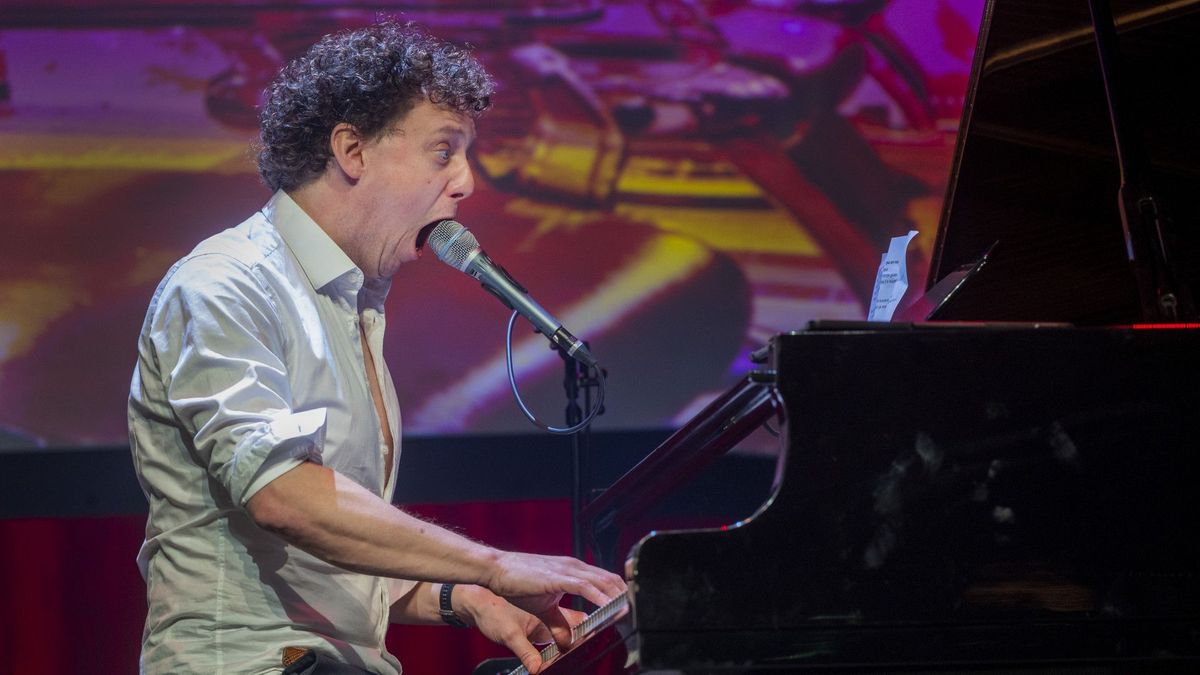 Jochem Myjer komt met nieuwe theatershow - Omroep West