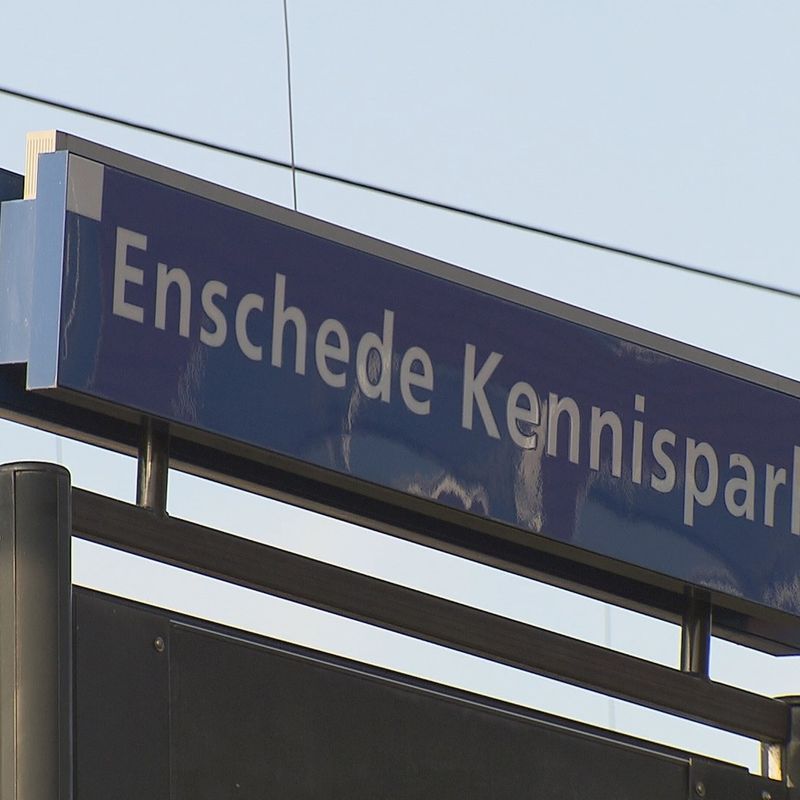 Jongens die man beroofden bij station Kennispark in Enschede dreigden ...