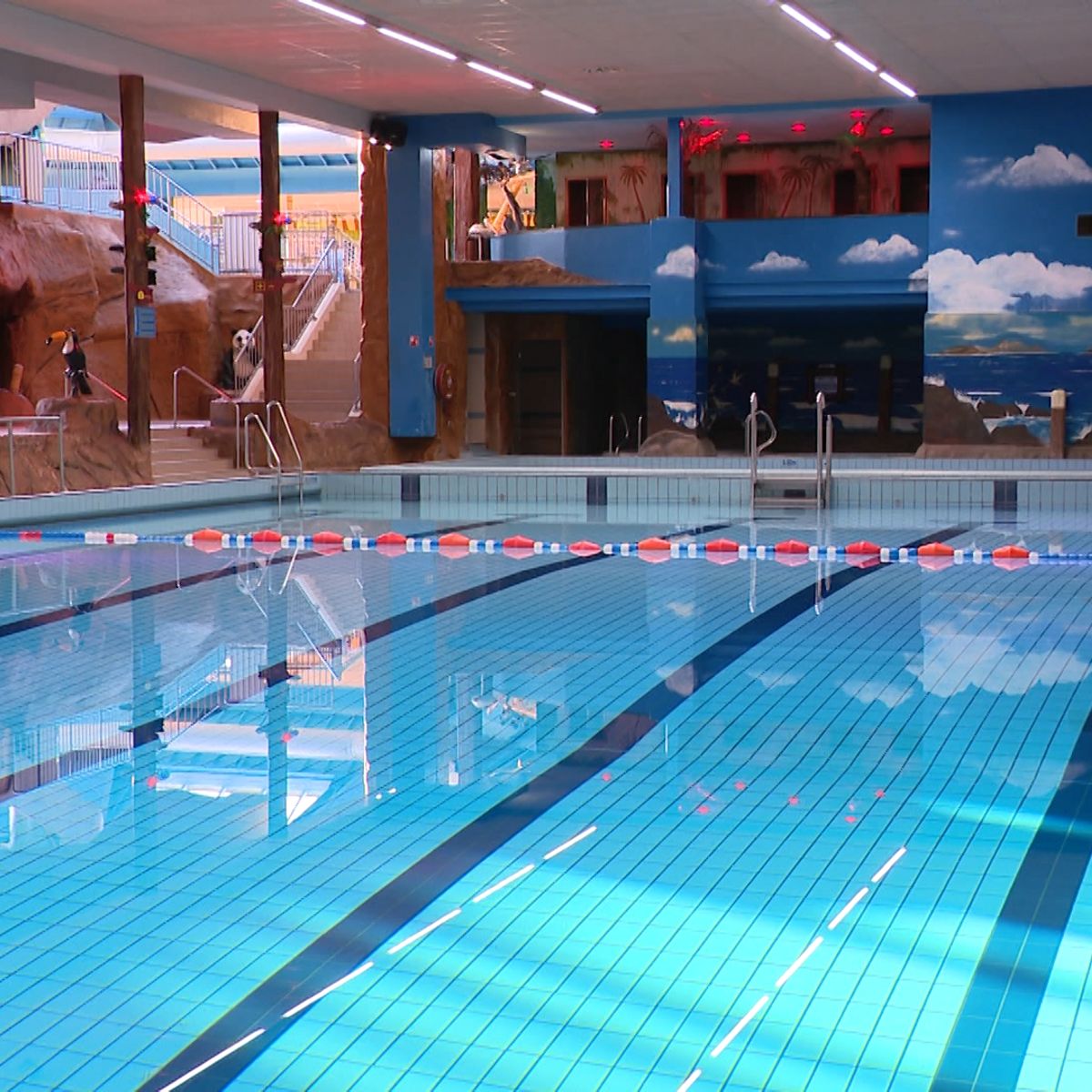 Valkenburg wil tien jaar lang 30.000 euro bijdragen aan zwembad Mosaqua ...