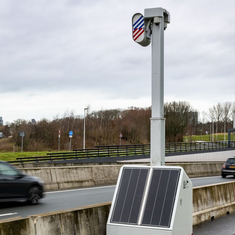 Flitspaal op plek waar soms 150 km/u te hard wordt gereden verplaatst ...