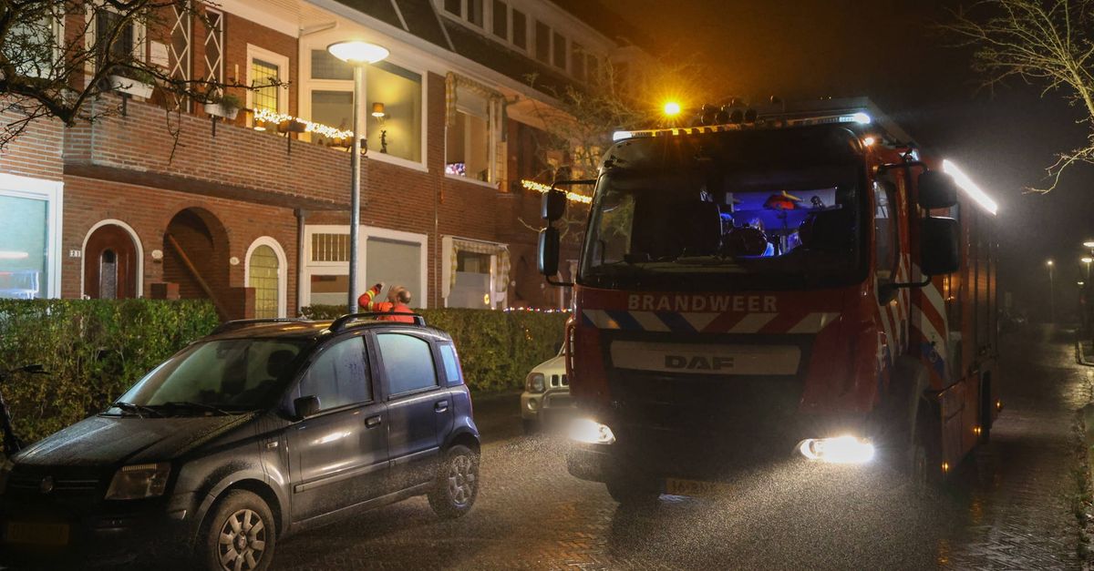 112-nieuws woensdag 11 december: Rookontwikkeling in woning Stad • Laboratorium ontruimd vanwege ...