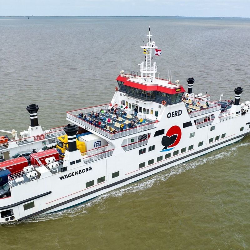 Over twee weken kun je niet meer zonder reservering op de boot naar ...