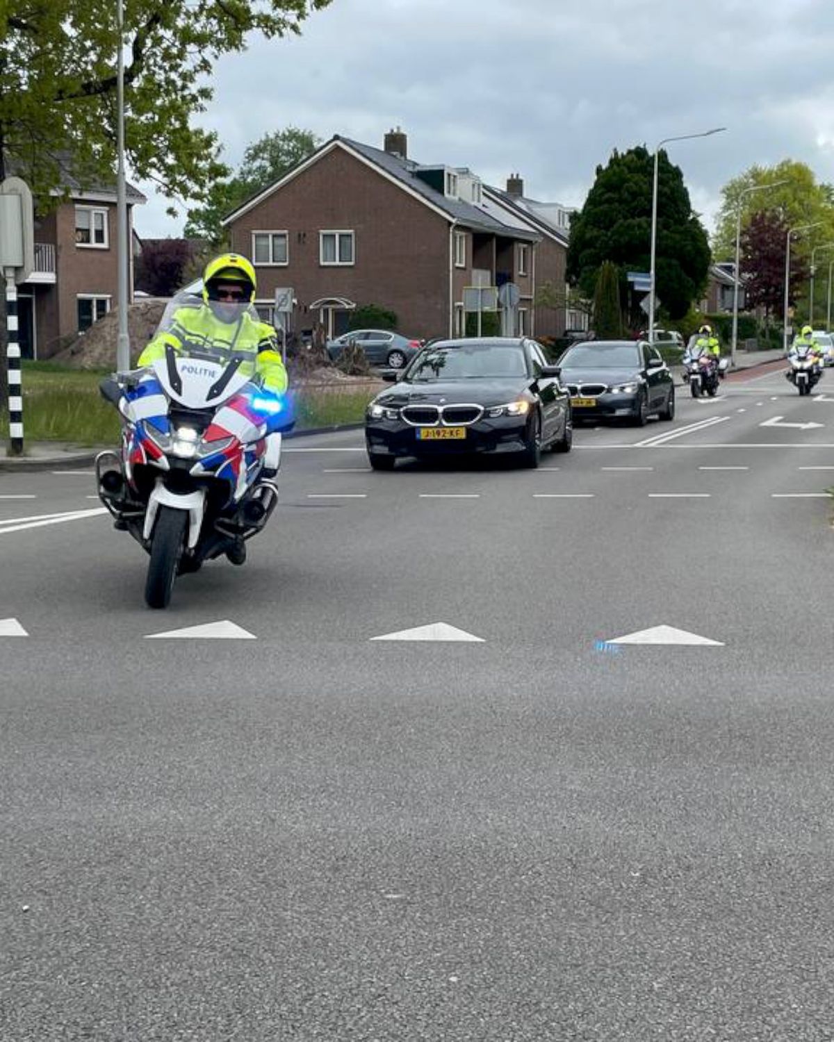Motoragenten Noord-Nederland oefenen escortes voor wereldleiders - RTV ...