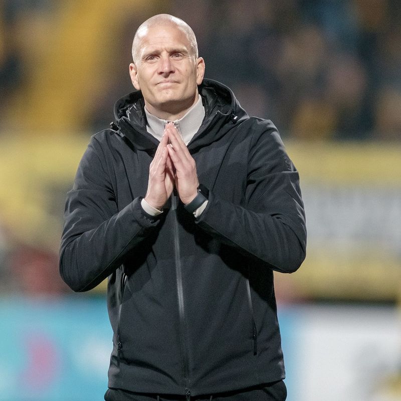 Roda-trainer Sibum: 'Bijna perfecte eerste helft gespeeld' - L1 Nieuws
