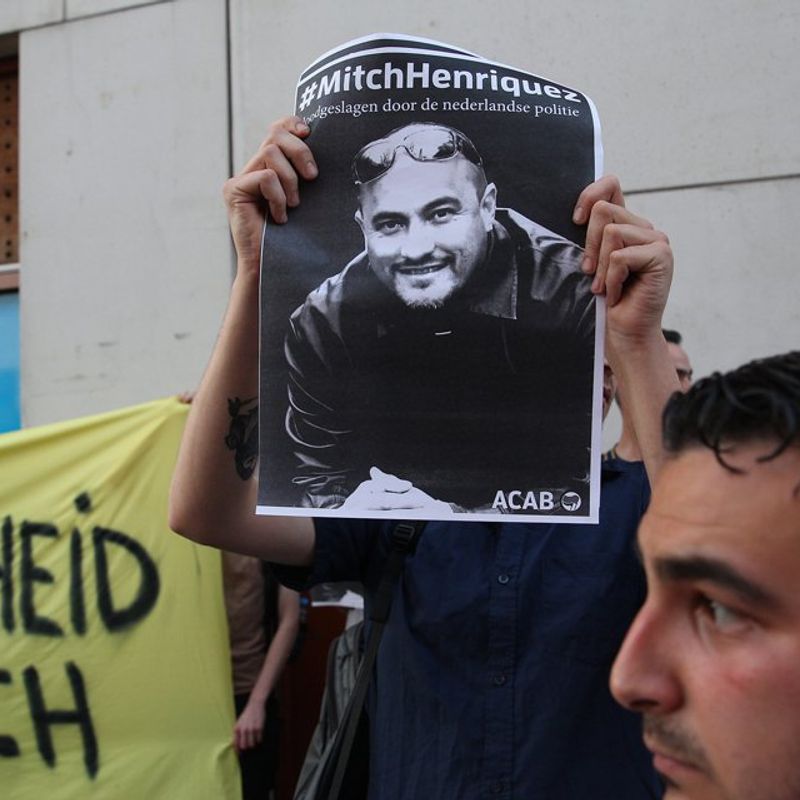 OM: 'Politie verklaarde niet bewust onjuist over onwel worden Mitch ...