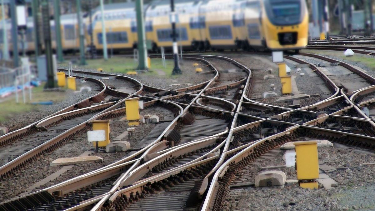 Betere beveiliging op spoor door aanpassen seinen - L1 Nieuws