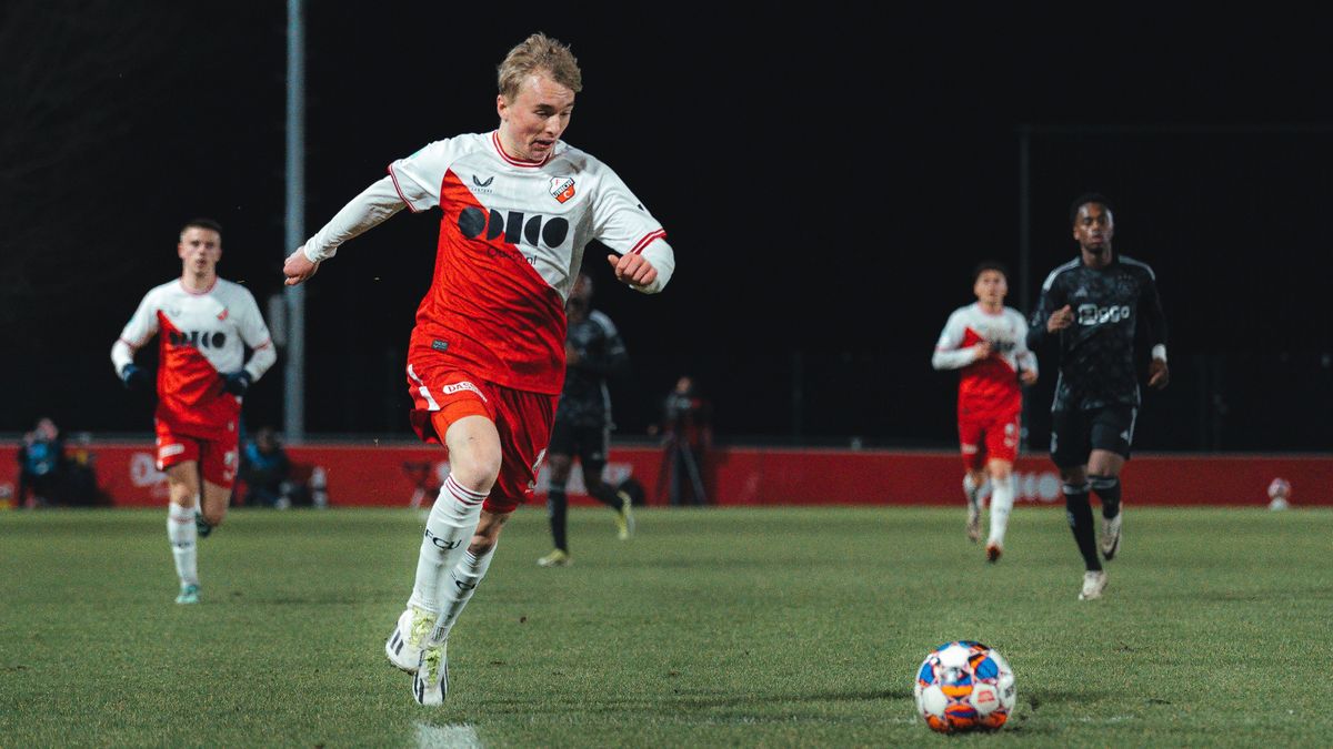 Jong FC Utrecht thuis ten onder tegen Jong Ajax - RTV Utrecht